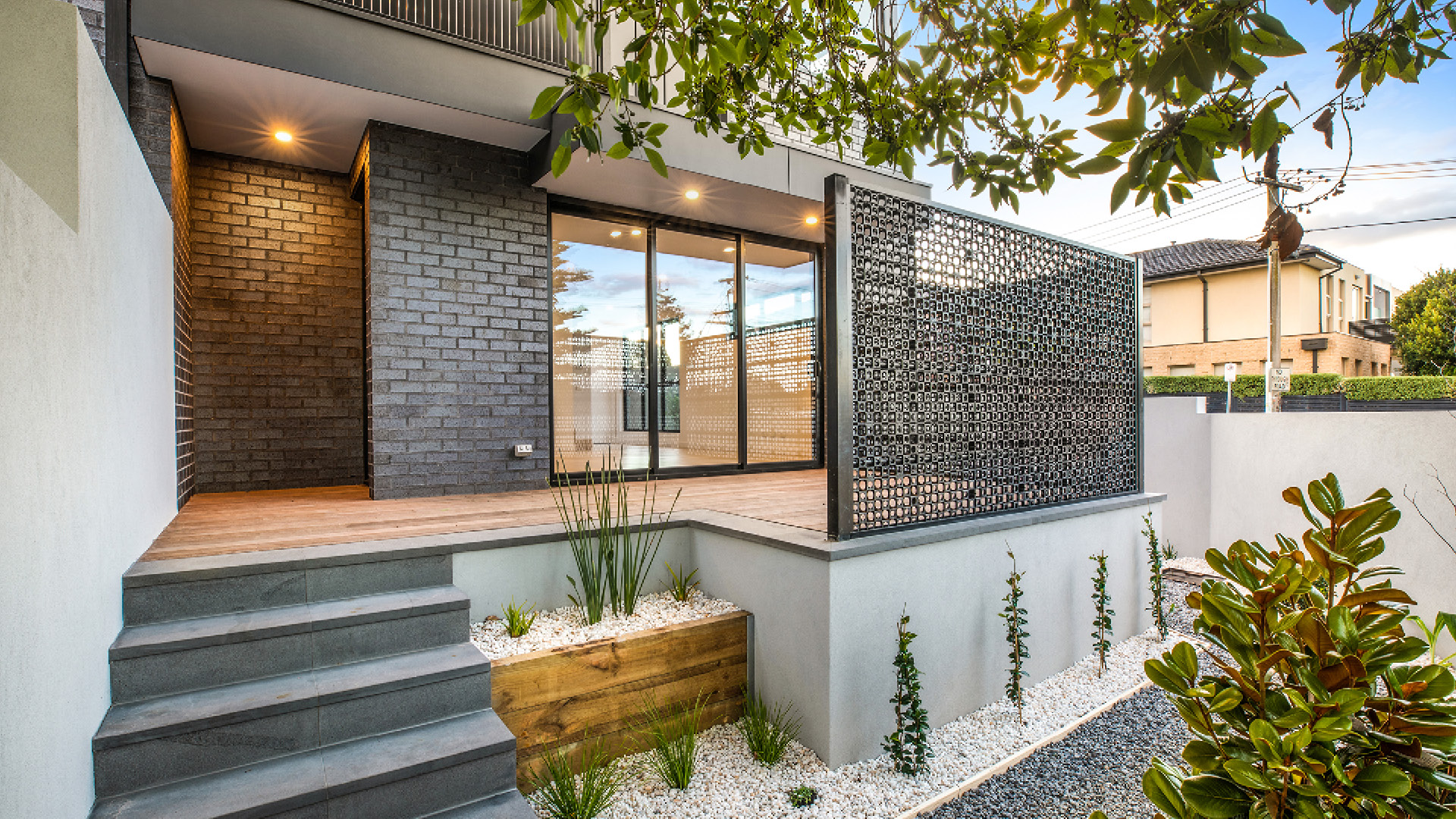 Kuro | Castran Gilbert