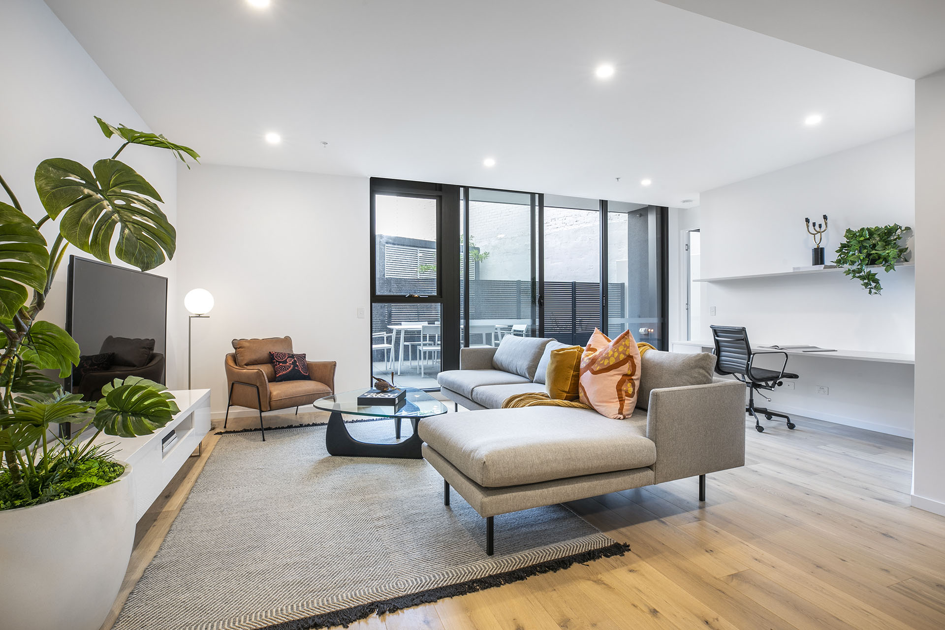 Bloom | Castran Gilbert